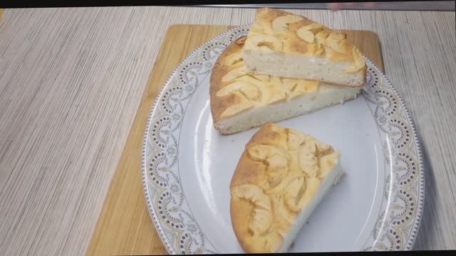 Творожная запеканка без манки с яблоком.