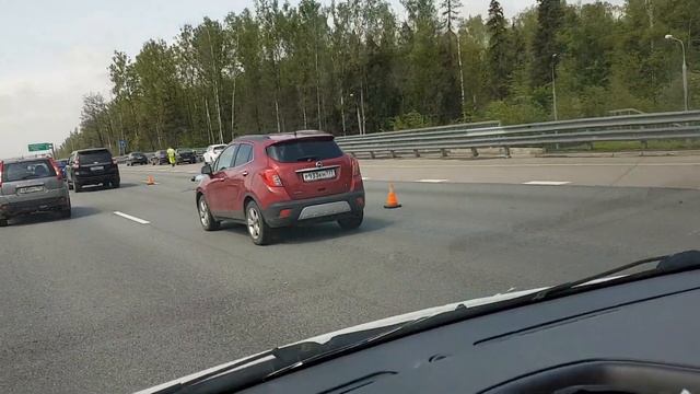 Пробка на Новой Риге в сторону области. Сбили человека на глушняк