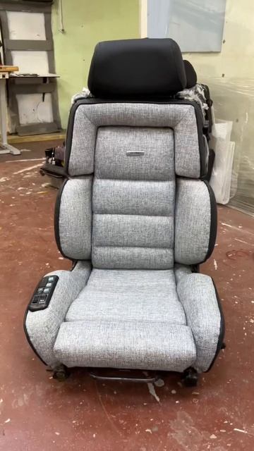 Перешив кресел Recaro в детейлинг центре Avto Polish