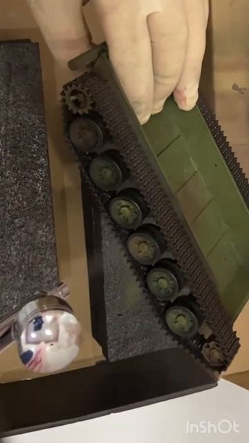 Как лакируют танки?