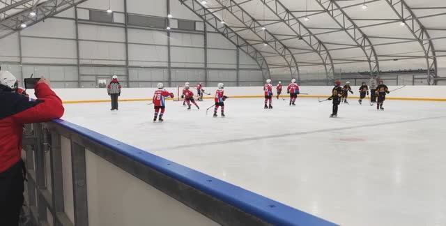 23.01.2021  кубок «Снеговика» команды Рысь - Барс, первый период.