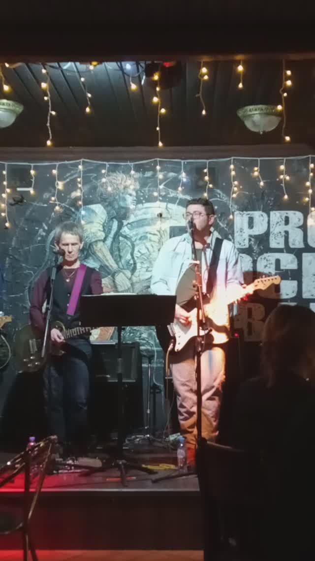 Don't worry be happy ☺️ Прекрасного настроения и праздника! С днём влюблённых ❣️ Будьте счастливы!