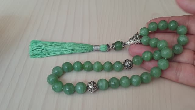 Четки из нефрита "Светлый 33"