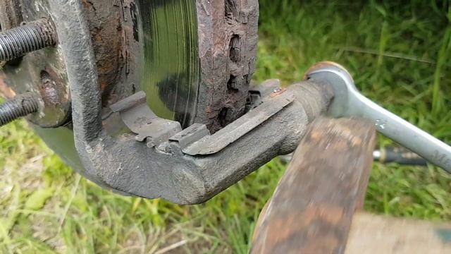 Замена тормозных дисков, замена тормозных колодок, ремонт суппортов Hyundai  H-1, Grand Starex.