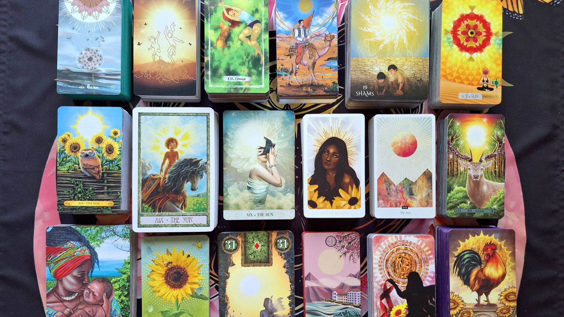 Мои ЛЕТНИЕ колоды ТАРО и ОРАКУЛЫ 🌿🌿🌿 #таро_лето #летниеколоды #лето #летниеколодытаро 🌿🌿🌿🌿🌿