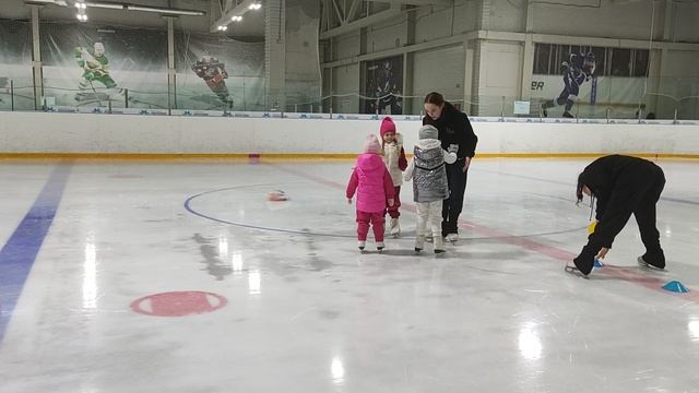 Вика на первой тренировке 02 сентября 2024 года (часть 5. Москва)