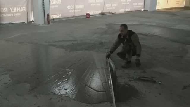 Выравнивание кривых полов плиточным клеем.Объект _Сложный случай_. 4 серия