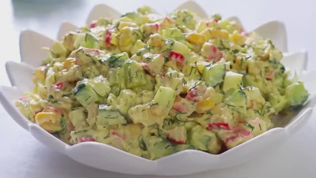 Удивительно Новый вкус привычного салата с крабовыми палочками!