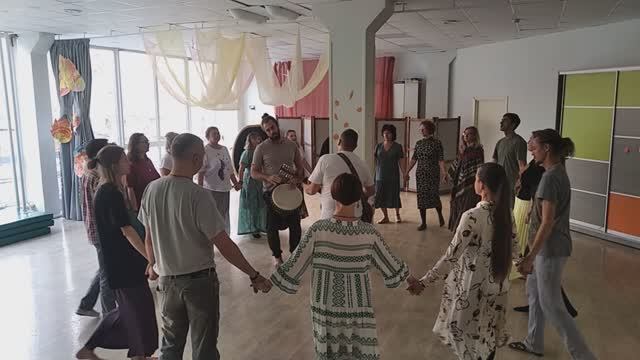 КАК МЫ ПОЁМ!!! 🔥 Песни счастья! ✨
Алхимия сердца с Гайяватой, день 1 (ч.2) Новосибирск_ 2024.10.19