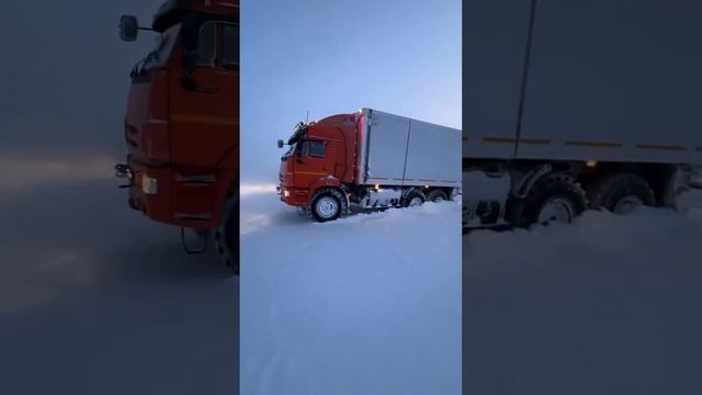 Преодолеть непреодолимое — проходимость КАМАЗа на практике 71, по заснеженному полю
