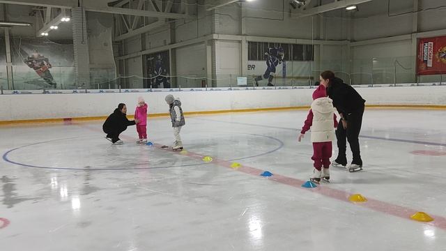 Вика на первой тренировке 02 сентября 2024 года (часть 7. Москва)