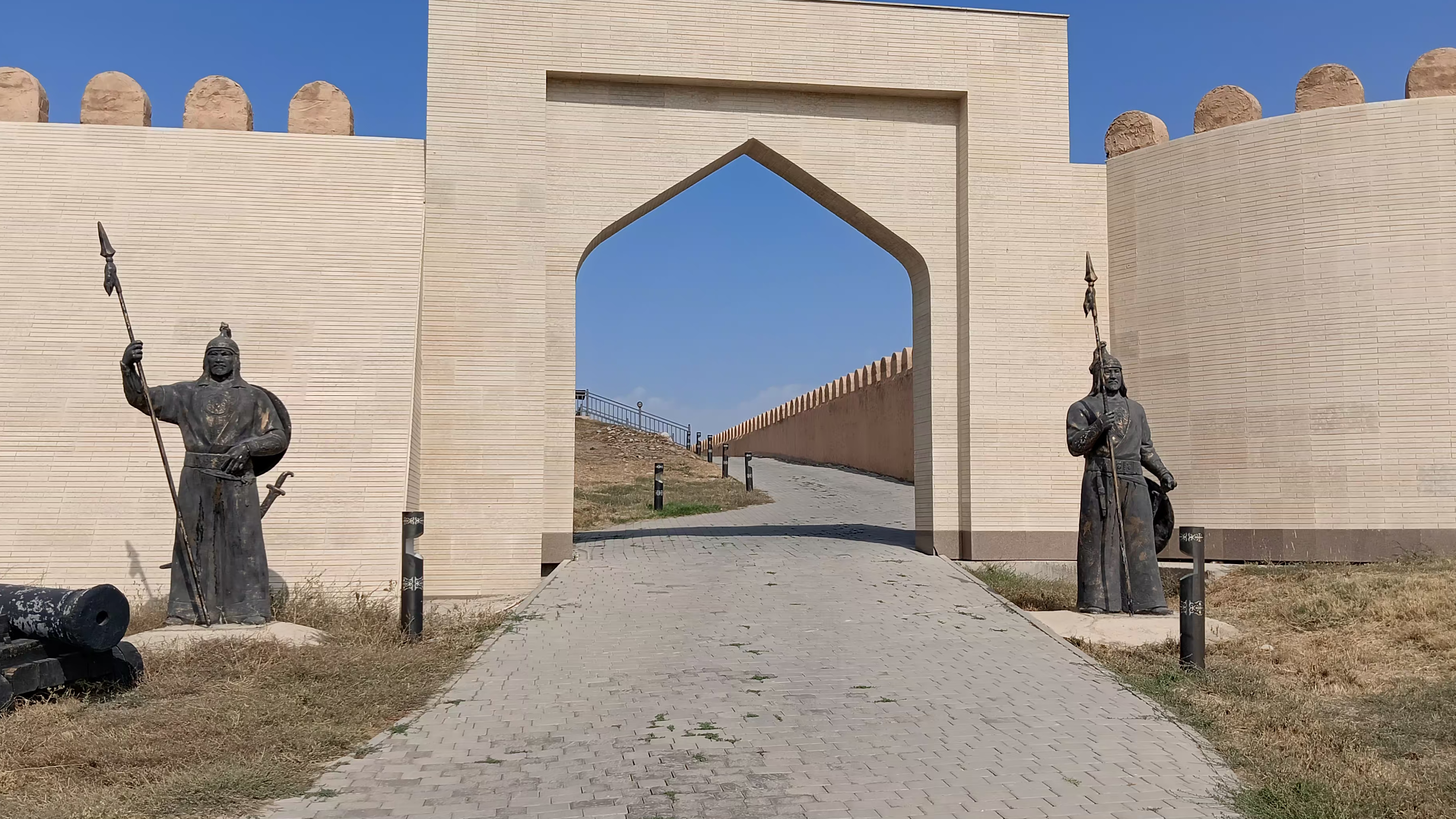 Старый город Цитадель в Шымкенте