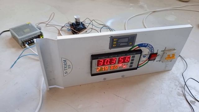 В срочном порядке изготавливаем  еще один инкубатор