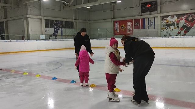 Вика на первой тренировке 02 сентября 2024 года (часть 6. Москва)