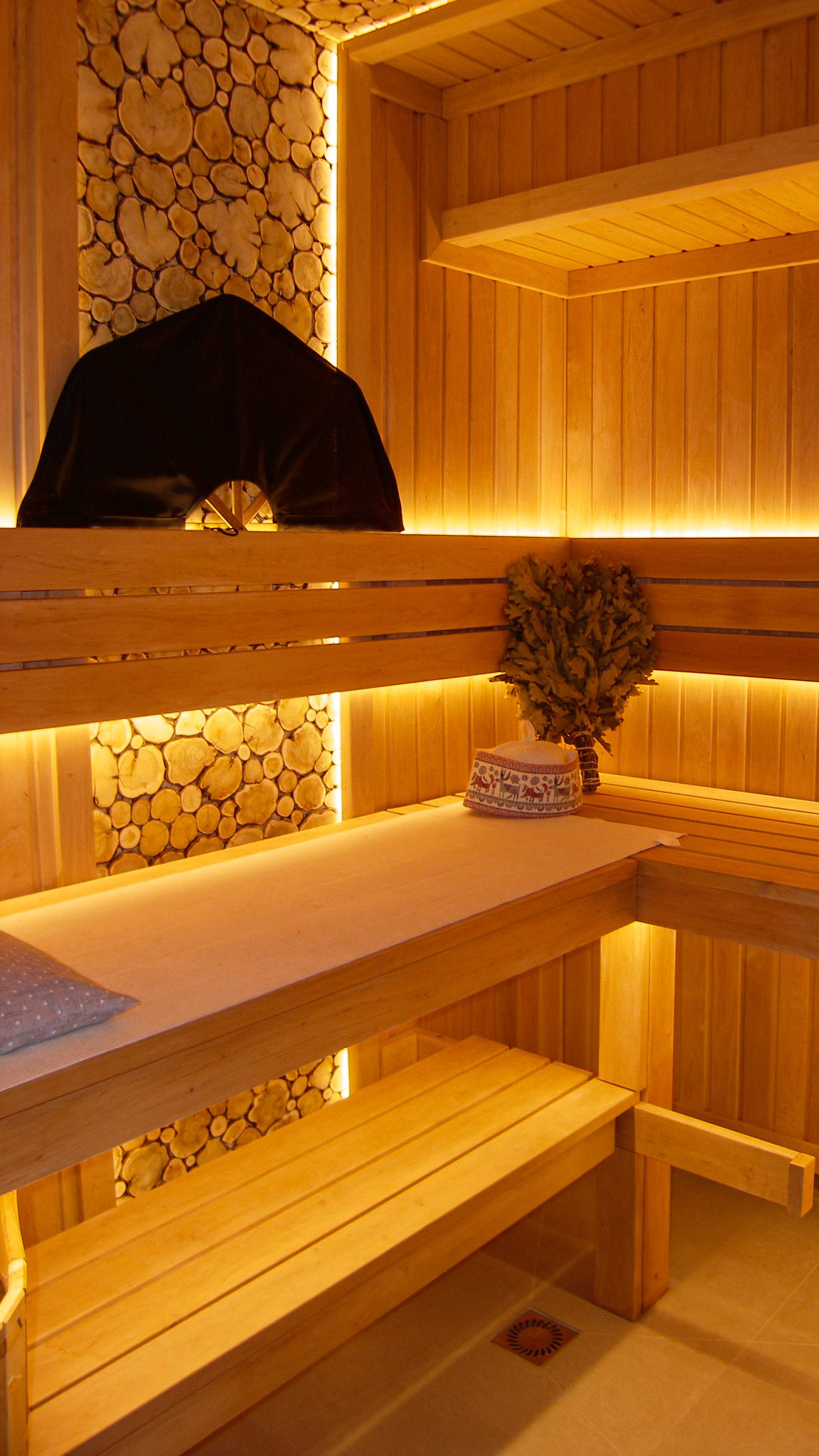 Видеообзор мини-СПА в гараже