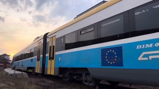 Дизель-поезд Д1м-002-02 с поездом Яссы (Сокола)-Кишинев,отправляется со станции Socola #romania