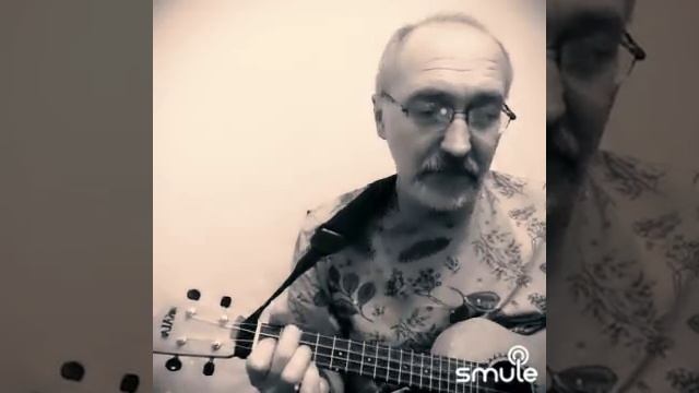 Веселея много