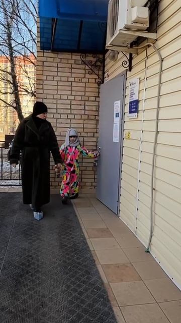 БОЛЬНОЙ ЗУБИК! #нинелькаакврелька #юмор #приколы