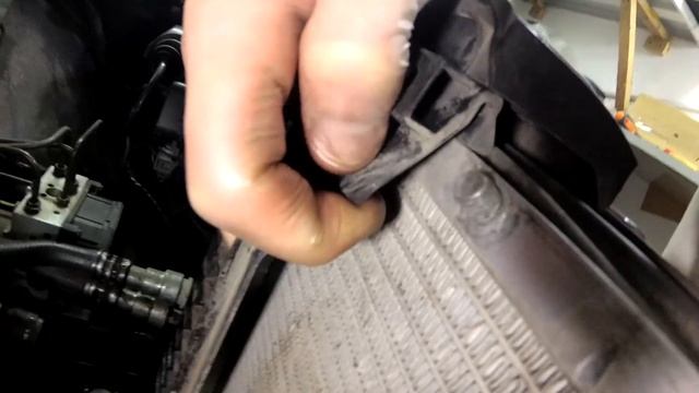 Замена монтажной платы радиатора BMW X5 e53