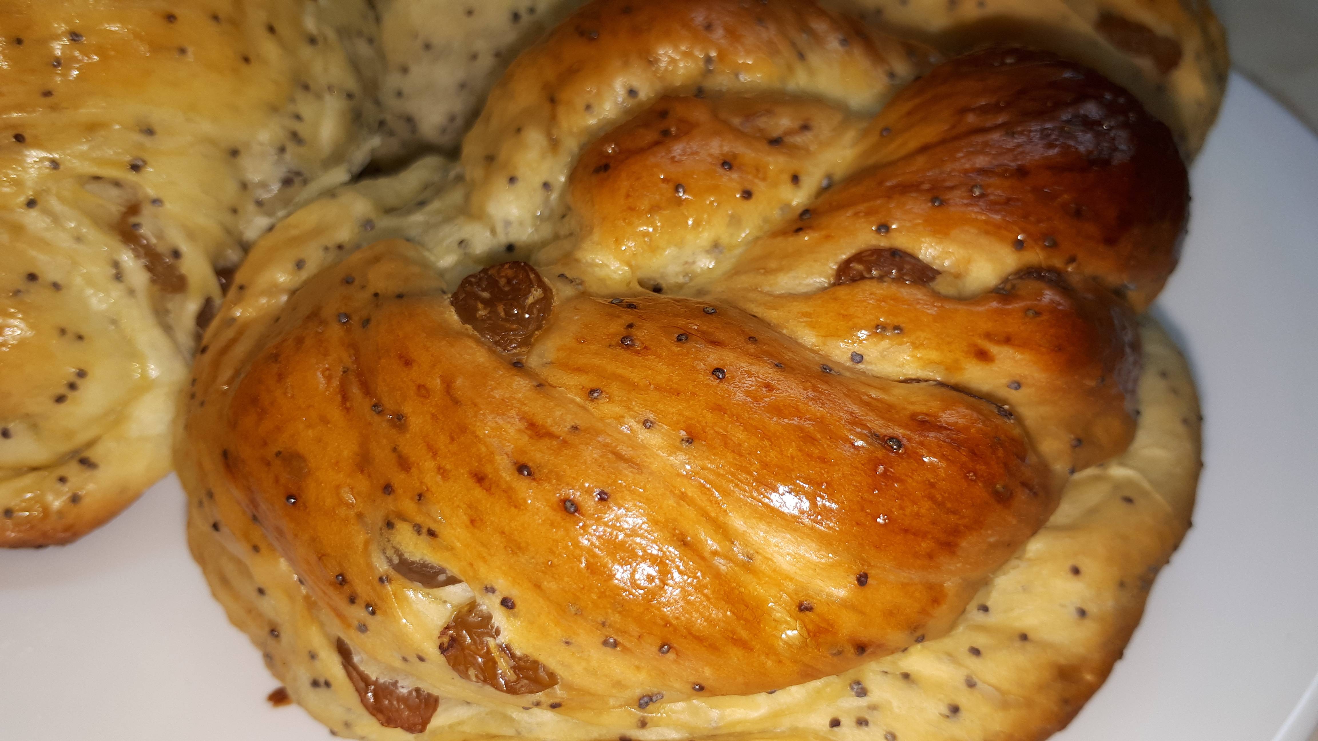 Булочки с изюмом и маком на сдобном тесте. Вкусная минутка от Натали.