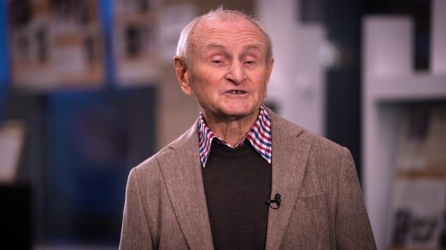 Заслуженный артист России Валерий Жуков читает отрывок из поэмы «Евгений Онегин» А. С. Пушкина