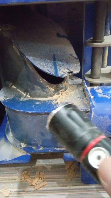 Столярка. Фуговальный станок. Где найти упавший предмет