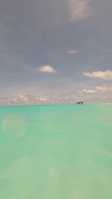 Жаркое солнце Мальдив 🌞