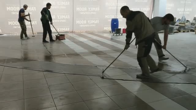 Затирка плитки 600 м2 за день. Один из вариантов быстрой затирки промышленных полов