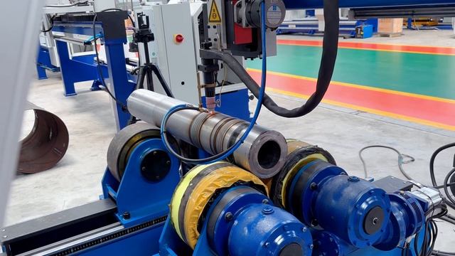 Сварка и наплавка сварочной колонной