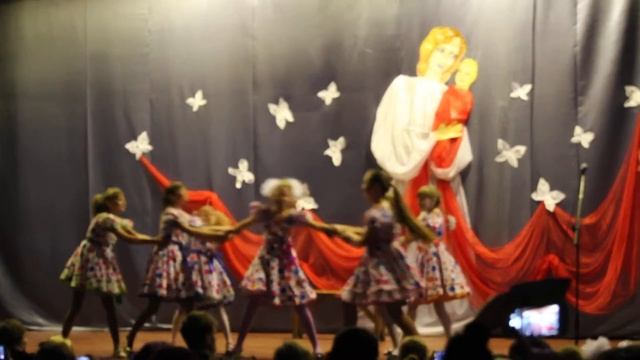 Участие в концерте ко Дню матери в рамках акции "Спасибо, мама, что ты есть!" (4)