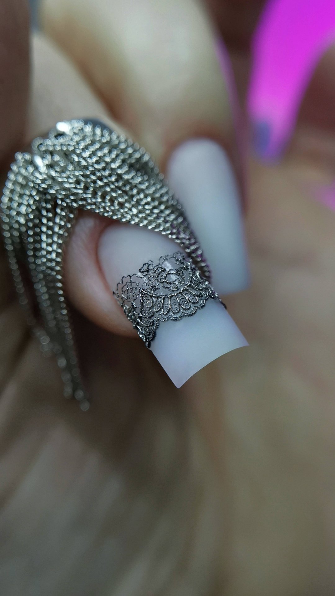 Как сделать рельефное кружево на ногтях.