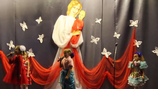 Участие в концерте ко Дню матери в рамках акции "Спасибо, мама, что ты есть!" (3)