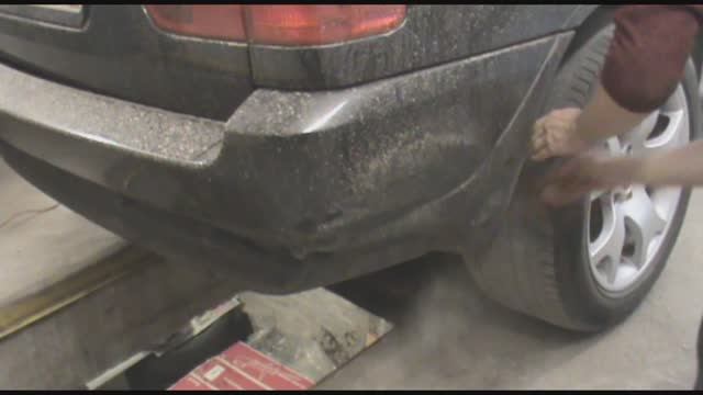 Снятие заднего бампера  BMW X5 e53 / Установка насадок выхлопа BMW X5 e53