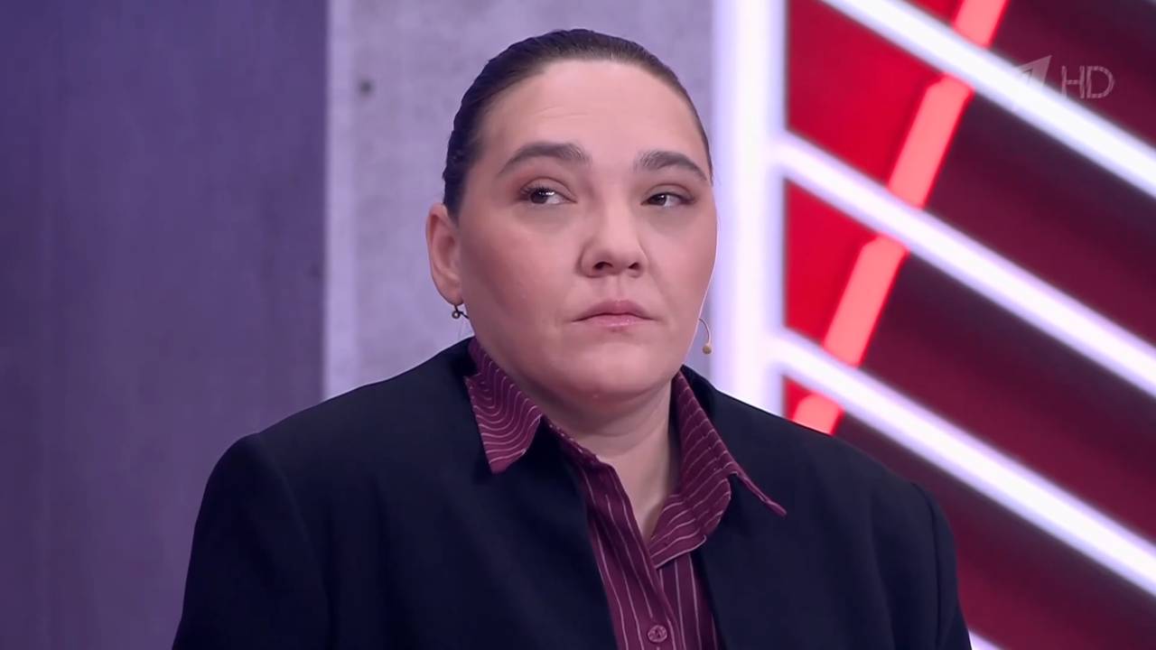 Как Ирина живёт с дедом?