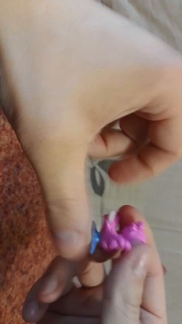 Киндер сюрприз аплейду попугай кисточка