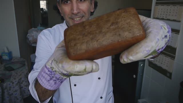 Ржаной хлеб на закваске с добавлением сыворотки и патоки (Житный). Вкуснее обычного.