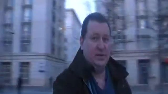 Александр Ермаков. Фонтан на Площади Европы. Из альбома "Живая Поэзия у Фонтана Трёх Граций 2"