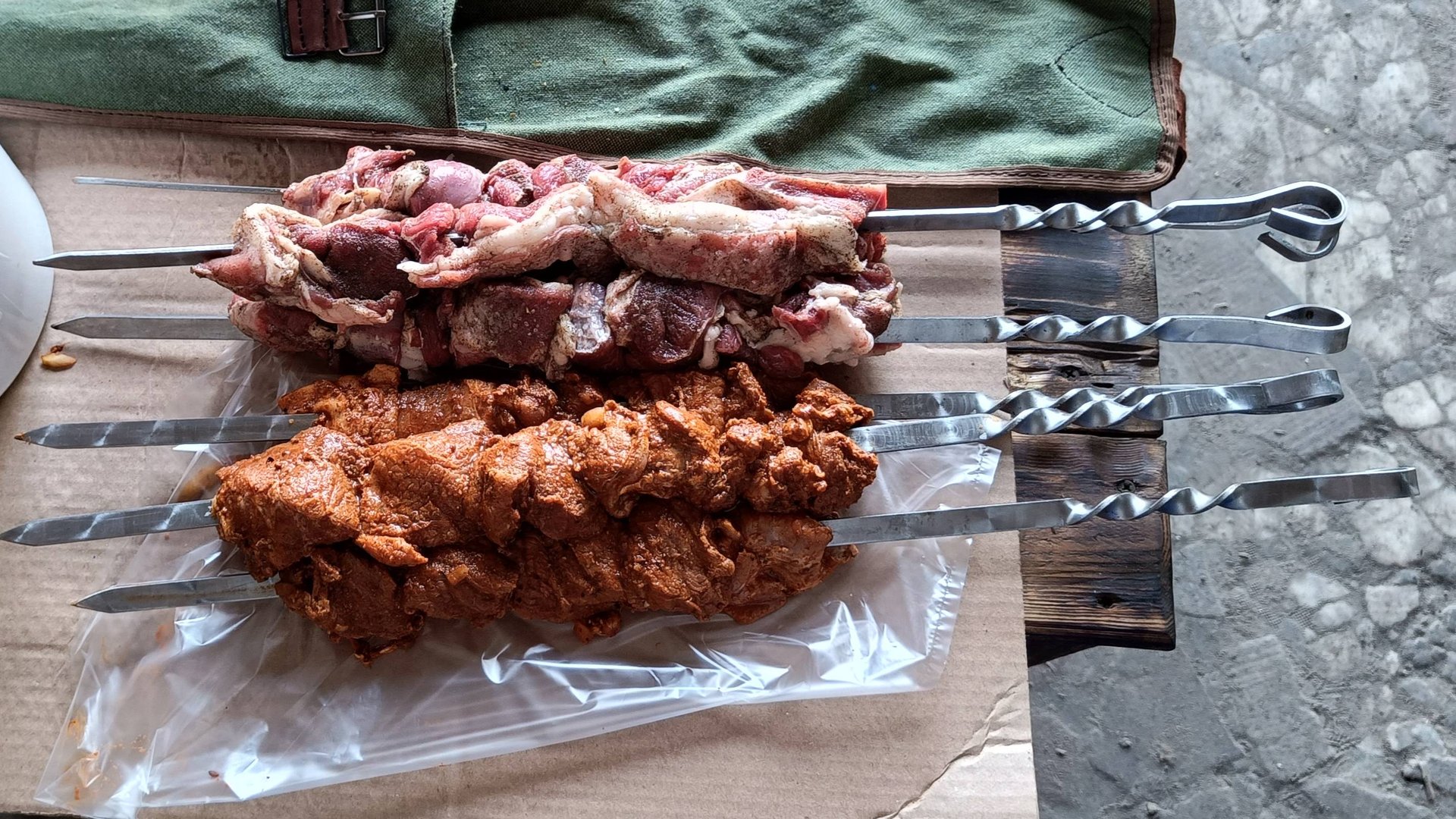 Шашлык из Свинины и Баранины на Шампурах, 19 мая 2023, Альянс.