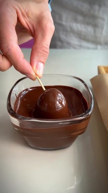 Десерт «Малина в шоколаде»