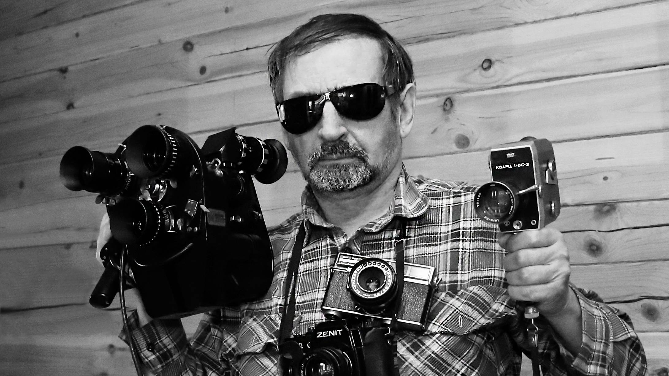 Дворовый ПАПАРАЦЦИ (BELENKUR)