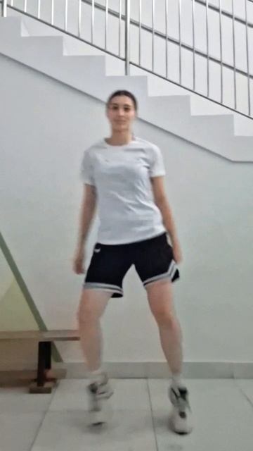 Танец крысы тренд в рандомных местах / rat dance trend #dance #trend