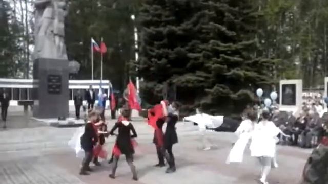 Непоседы - Танец «Птицы белые» (Умëт, 09.05.2017)