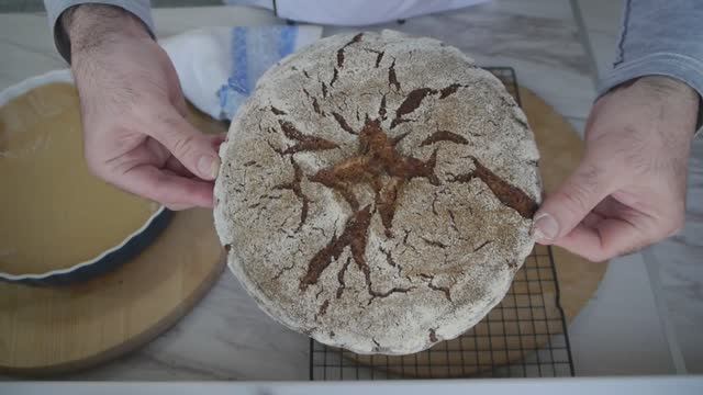 Ржаной каравай на закваске. Самый полезный, вкусный и красивый!