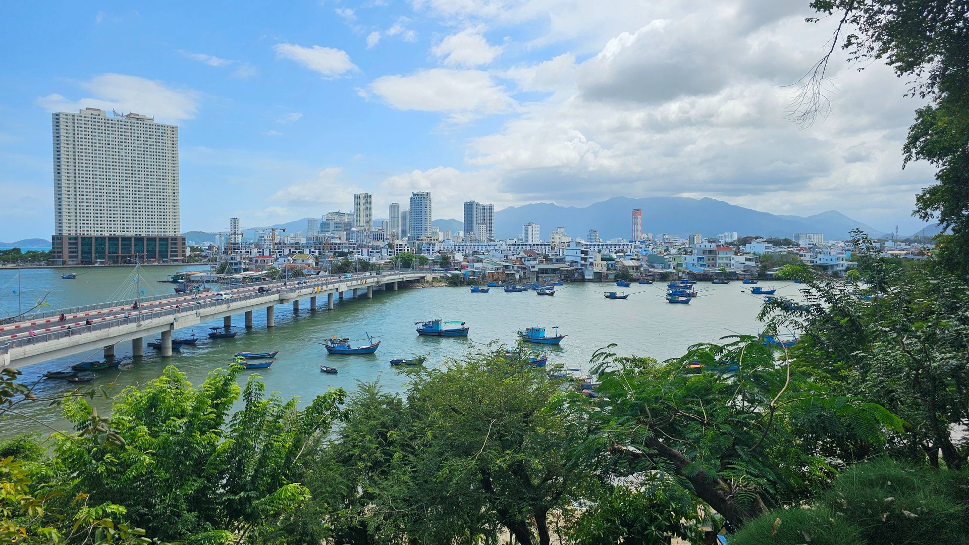 Путешествие во Вьетнам. Анонс