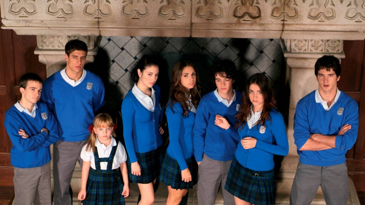 Сериал Черная лагуна - 6 сезон 12 серия / El internado