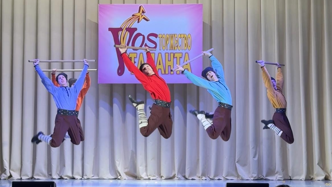 Танец крымско-татарских чабанов. АНТ "СУВЕНИР" г. Воскресенск