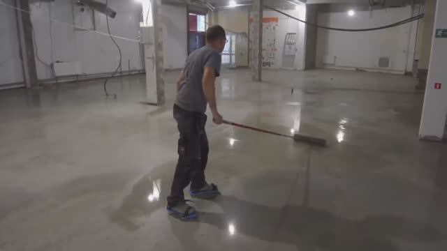 Монтаж электрического теплого пола + укладка крупноформатного керамогранита.