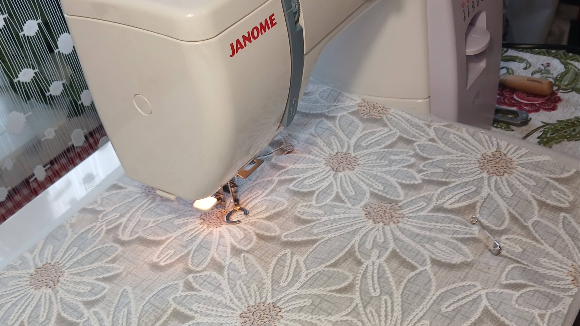 Стежка по поролону. Заготовка для сумочки.