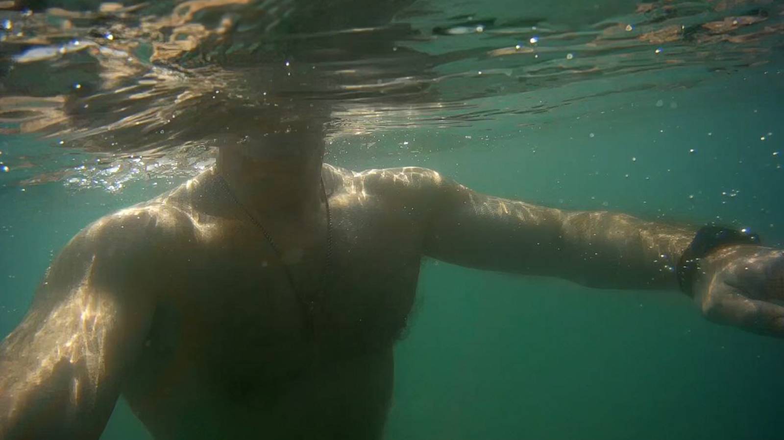 Евпатория 2025. Мазута в море нет! Занырнул и посмотрел дно на пляже на Симферопольской!