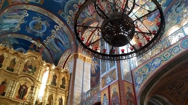 В одном из соборов Петербурга.